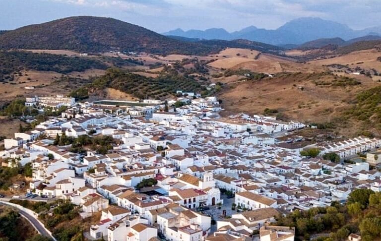 Algar - A Hidden Gem on the Route of the White Villages - Visiting Cádiz
